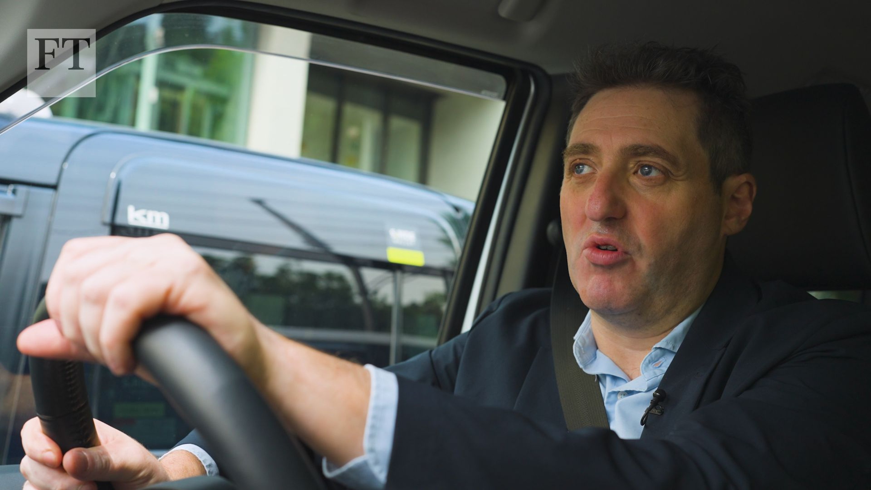 A Day in the Life with FT Tokyo Bureau Chief Leo Lewis | FT Professional